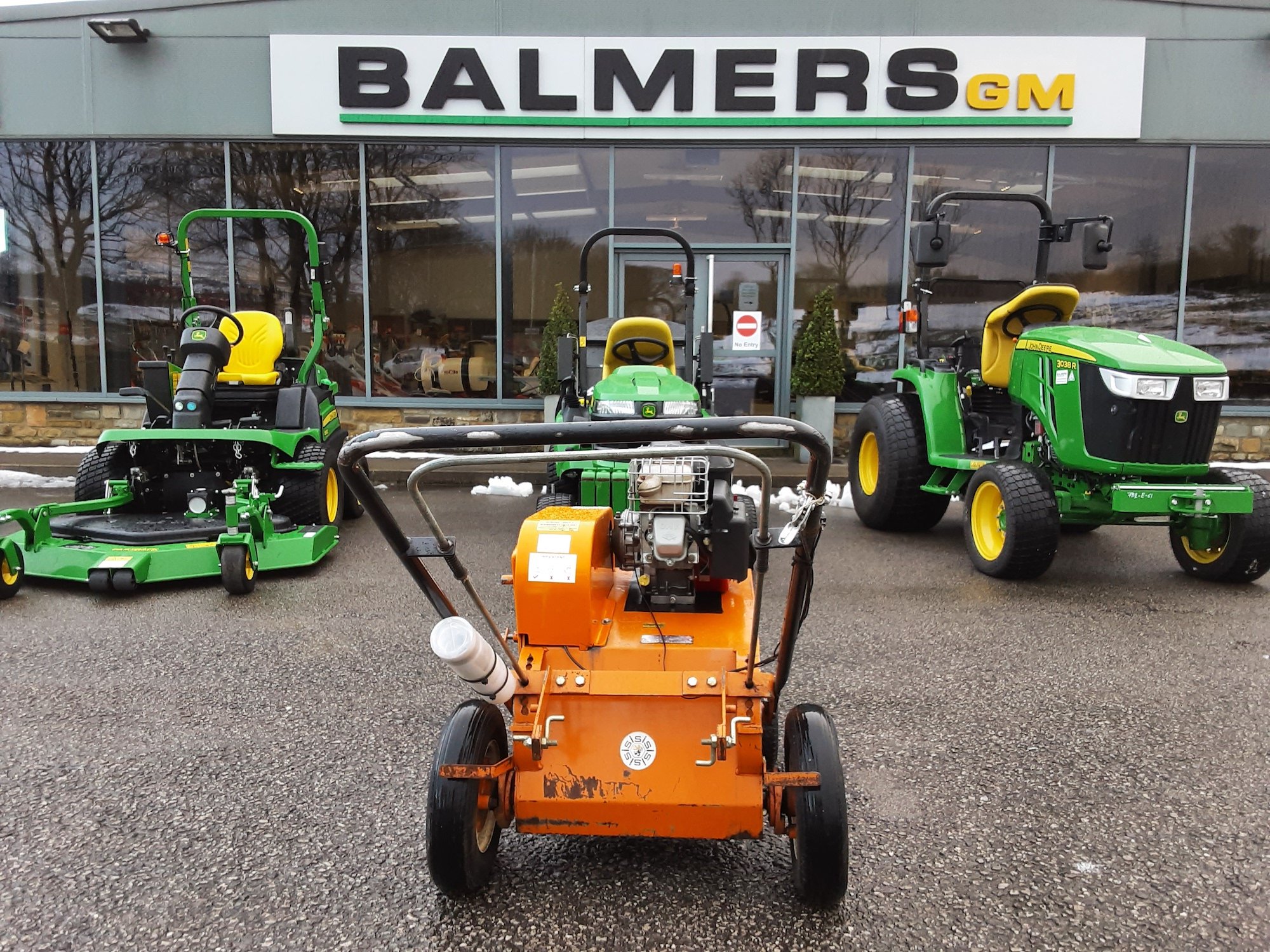 Sisis Supa Turfman Aerator | Balmers GM Ltd
